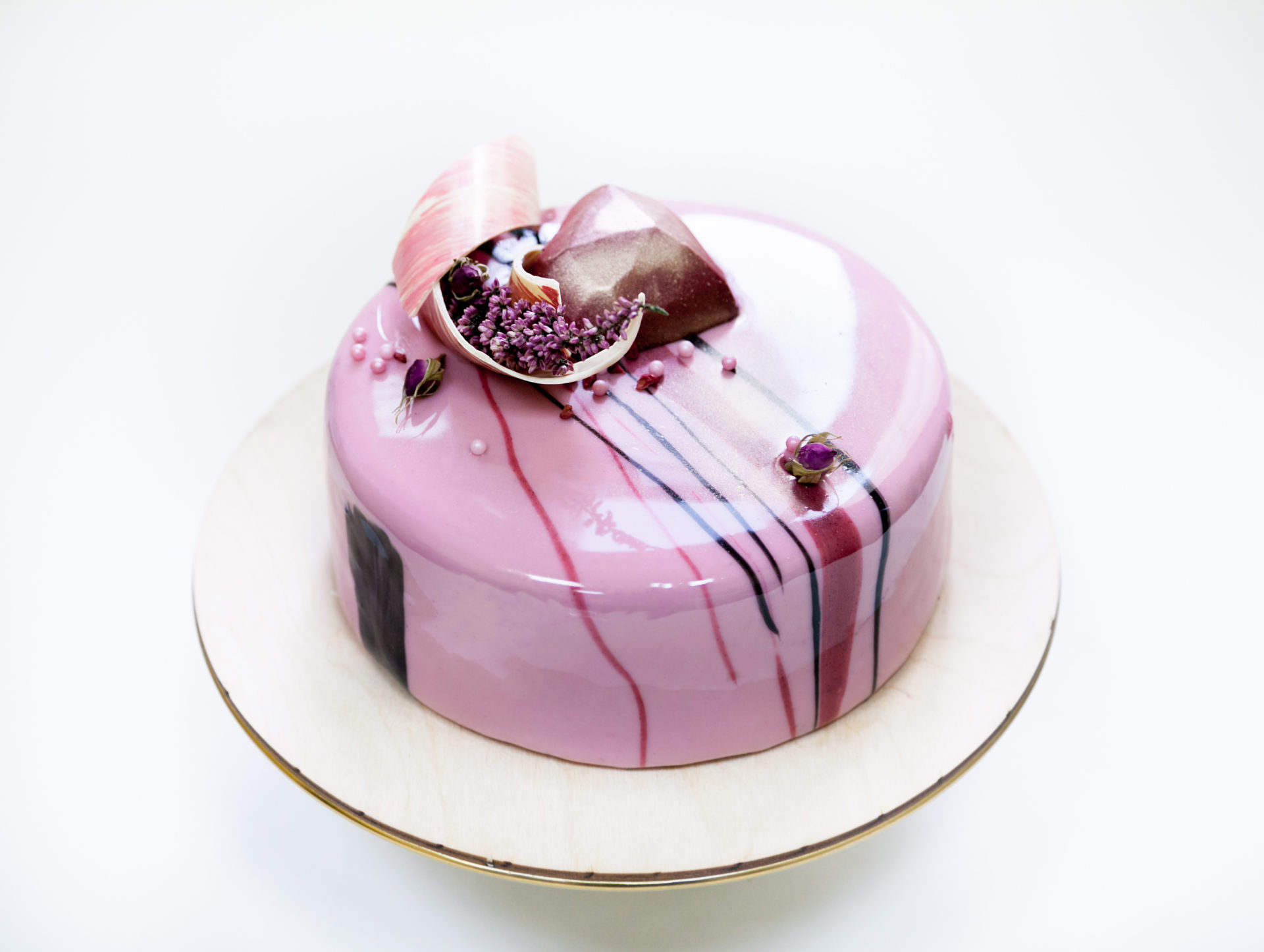 Mirror Glaze Cakes Are Breathtaking—Here's to Make Them ...