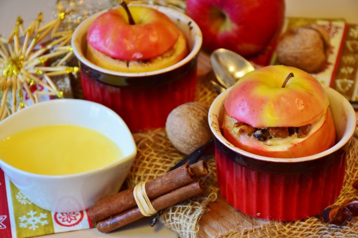 Baked Apples Are a Festive Dessert You Have to Try Making This Winter